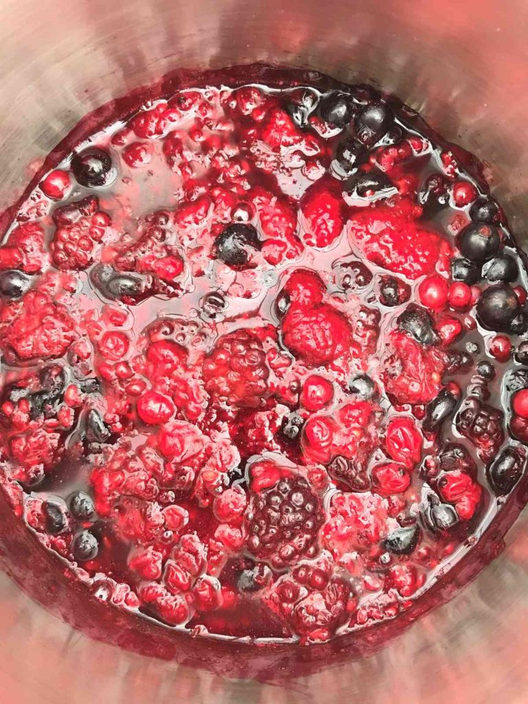 Low Sugar Berry Jam - Cinnamon and Kale