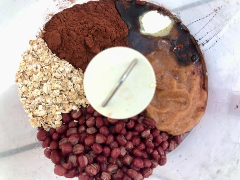 Adzuki Bean Brownies (Sugar Free) - Cinnamon and Kale