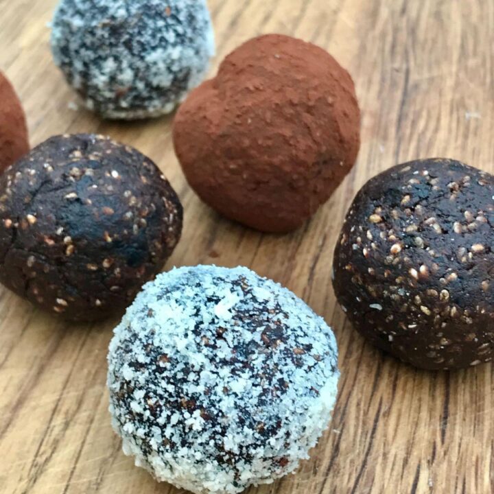 Chocolate Bliss Balls - Cinnamon and Kale