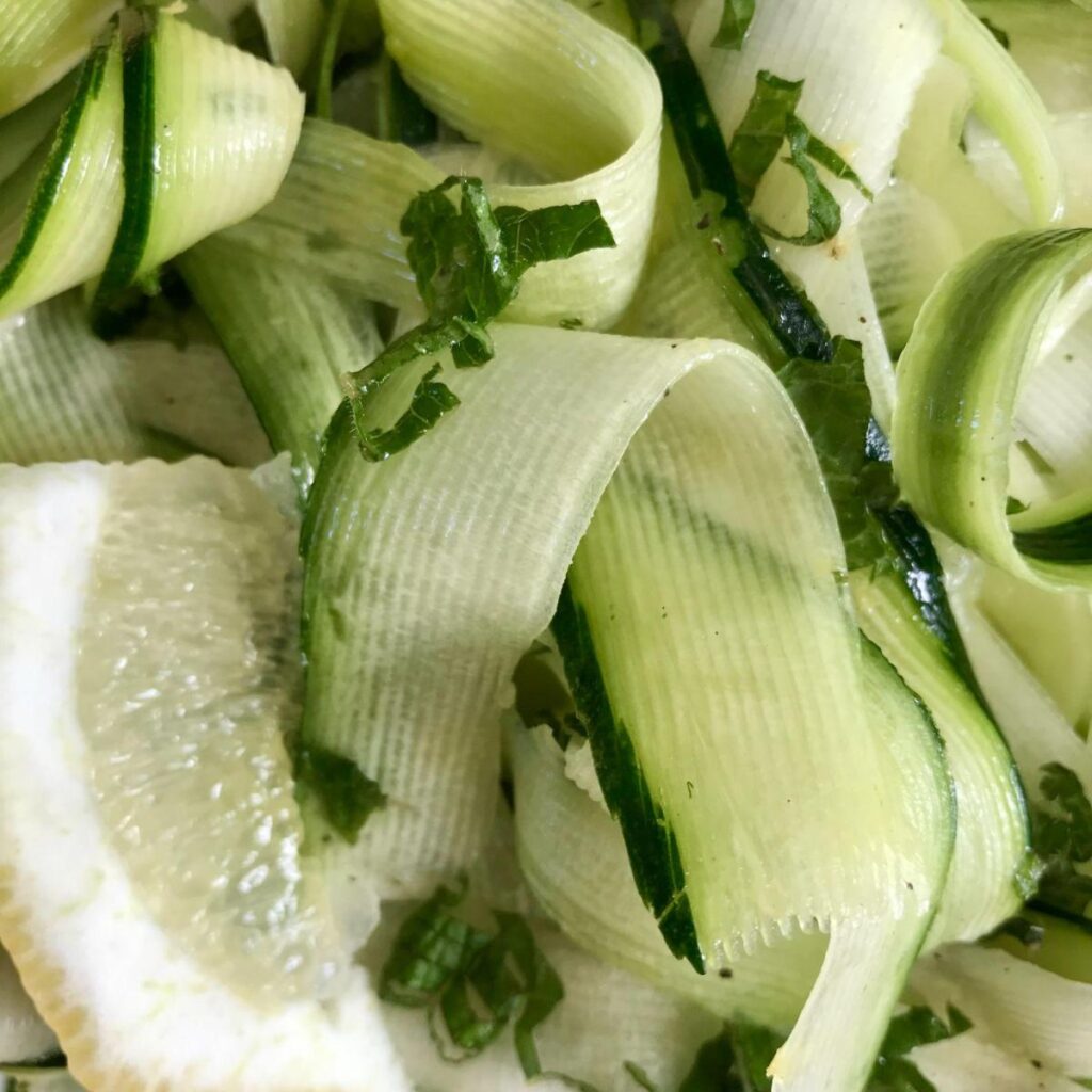 Raw Courgette Ribbon Salad - Cinnamon and Kale