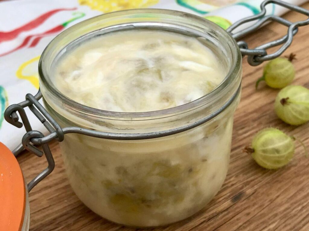 Gooseberry Fool with Custard - Cinnamon and Kale