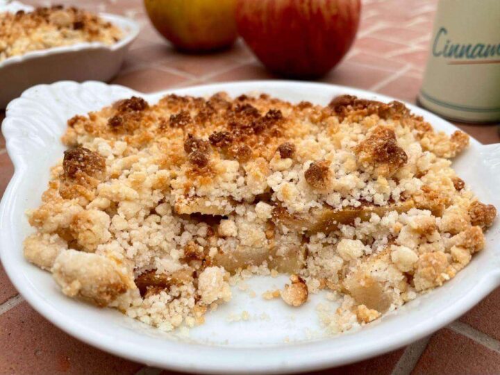 Coconut Flour Crumble - Cinnamon and Kale