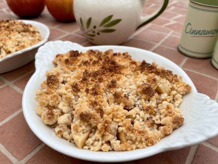 Coconut Flour Crumble - Cinnamon and Kale