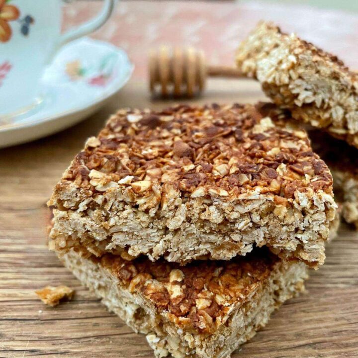 Healthy Peanut Butter Flapjacks - Cinnamon and Kale