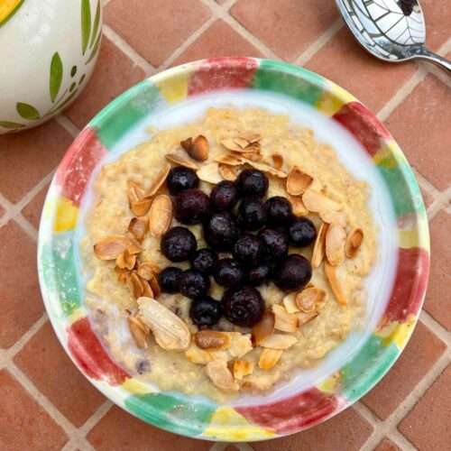 Custard Oats - Cinnamon and Kale